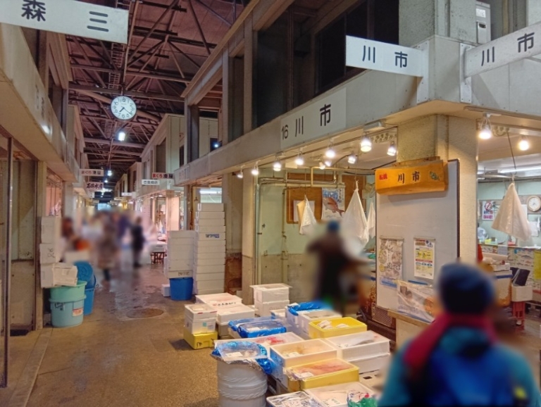 【船橋市場デート】買い物デビューで休日が激変！1.1kgの高級魚と絶品海鮮丼で過ごす、大人カップルの贅沢な一日 | なんだかチョット良い感じ